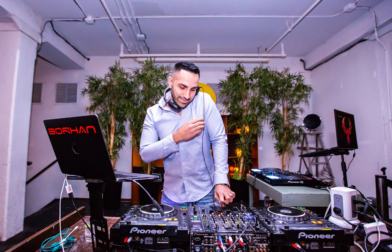 DJ Services - About DJ Borhan